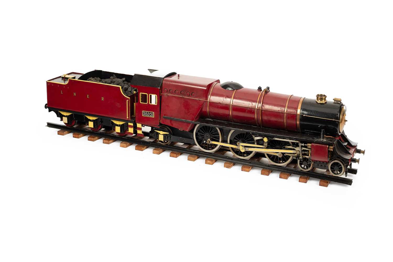 Lot 560 - A 3 ½” gauge live steam 'Pamela Pacific'